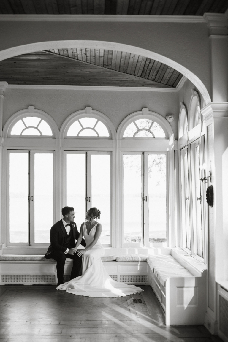 Colorful, Modern Glen Foerd Wedding | Sweetwater Portraits